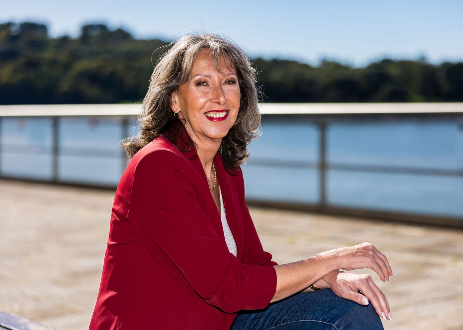 Julie Poole | Author, Speaker & Manifesting Teacher