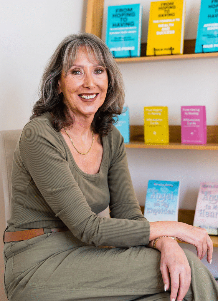 About Me - http://juliepoolenow.com